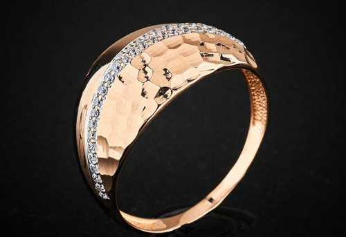 Кольцо из красного золота с фианитами и алмазной г