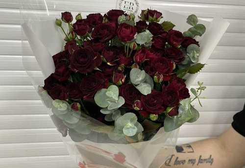 Букеты роз, кустовых роз с доставкой
