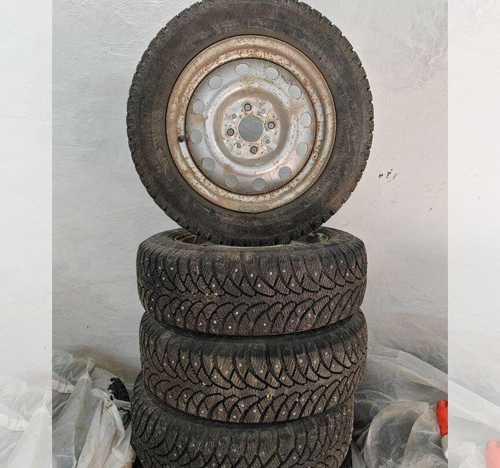 Tunga Nordway 2 175/65 R14 45K