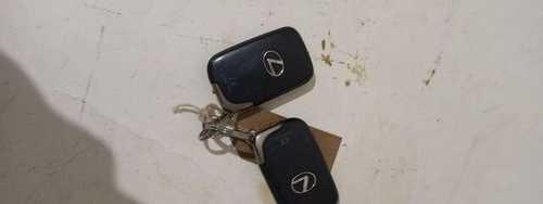 Ключ Lexus is 250