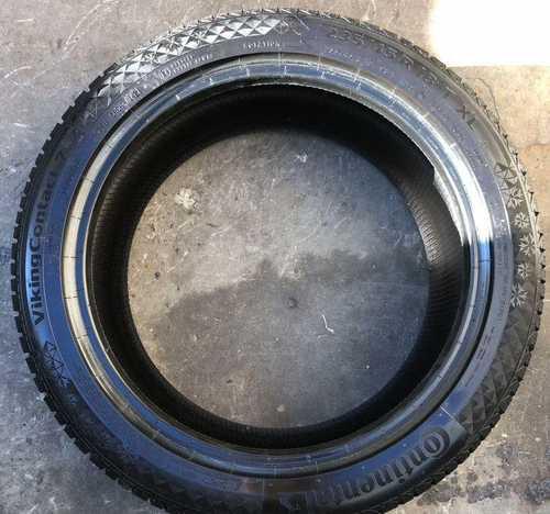 Continental ContiVikingContact 7 235/45 R18