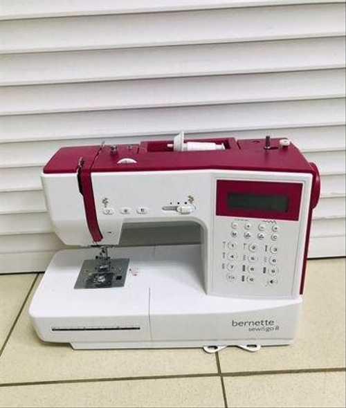 Швейная машинка Bernette Sew&go 8