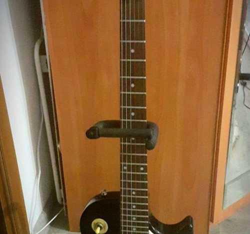 Электрогитара Epiphone Les Paul 100