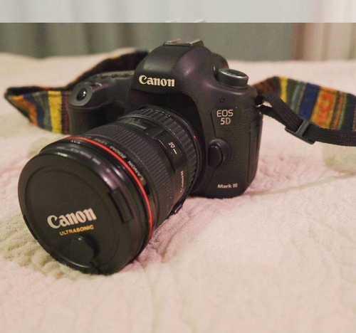 Цифровой фотоаппарат canon 5D mark lll