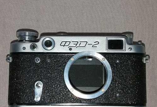 Плёночный фотоаппарат на запчасти СССР