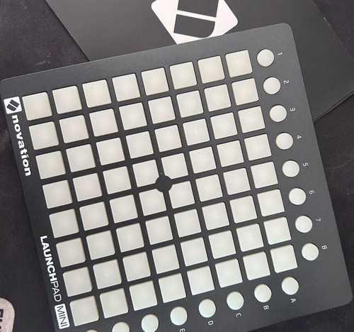 Novation launchpad mini mk2