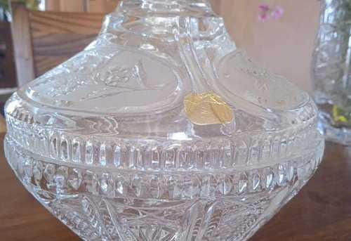 Редкая хрустальная ваза-конфетница Чехия винтаж
