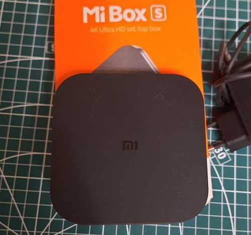 Медиаплеер Xiaomi Mi TV Box S, android