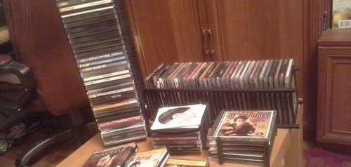 CD диски с играми и DVD фильмы
