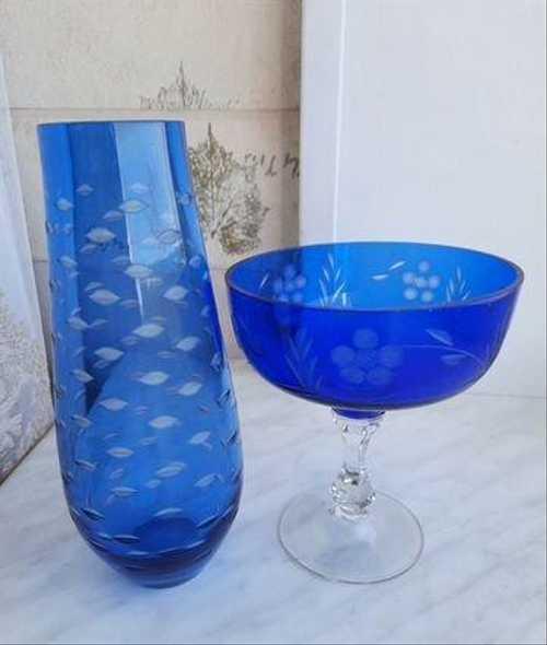 Красивые вазы синее кобальтовое стекло