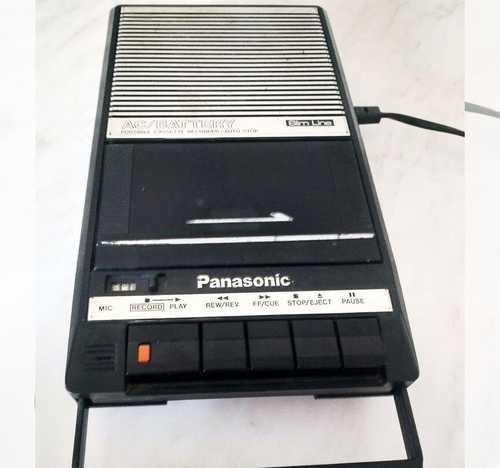 Магнитофон Panasonic RQ-2104