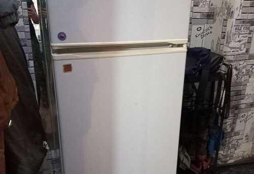 Холодильник атлант бу рабочий