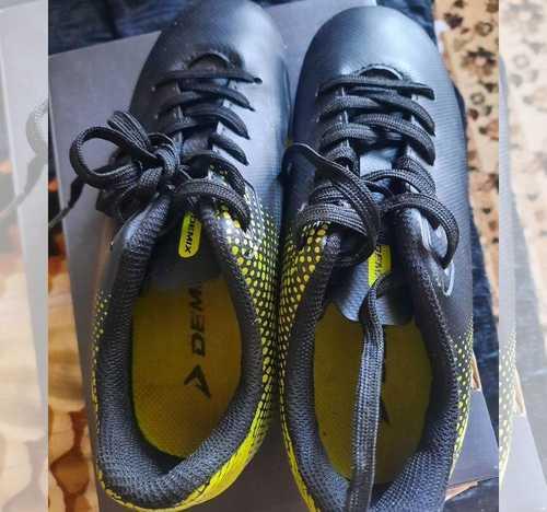 Бутсы футбольные р. 31 для мальчика