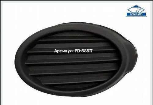Решетка переднего бампера Ford Focus 3 поколение