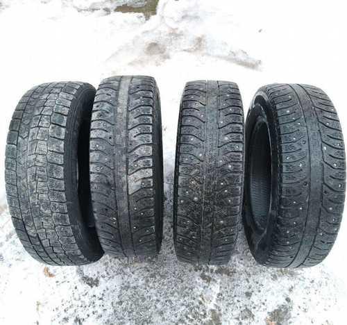 Bridgestone Ice Cruiser 7000S 175/70 R14 84T