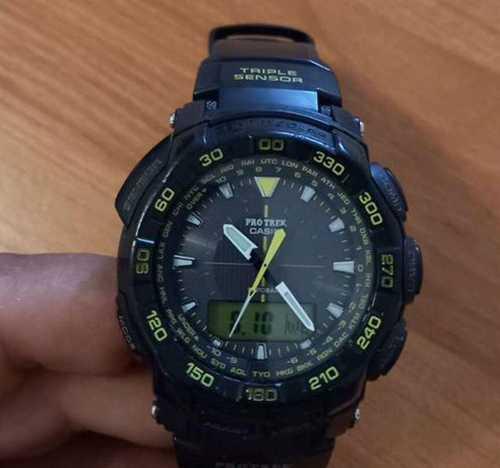 Часы casio pro trek