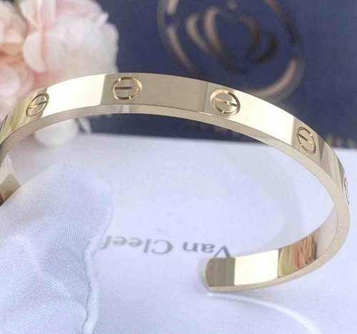 Золотой браслет Cartier Love