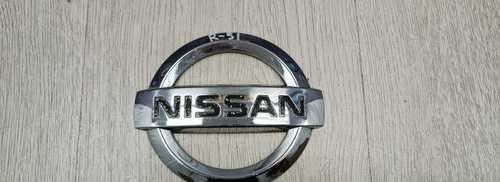 Эмблема задняя значок Nissan pathfinder R51