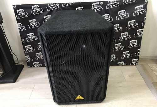 Активная колонка behringer 550W