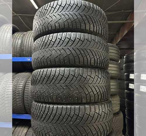 Michelin X-Ice North 4 245/45 R19