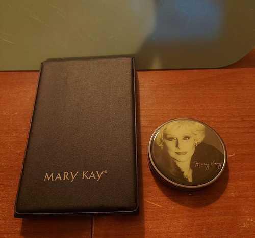 Зеркало Mary Kay