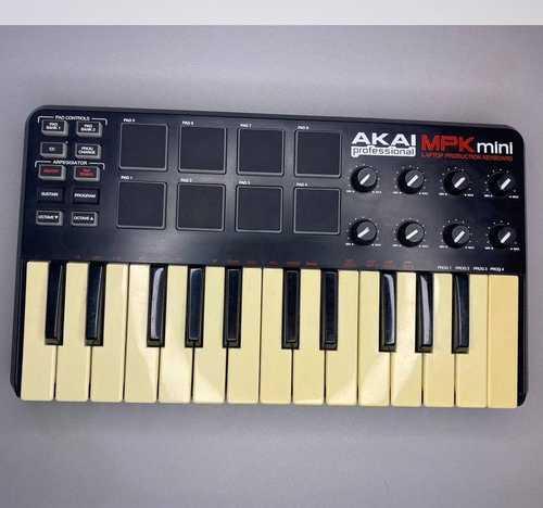 Midi клавиатура akai MPK mini