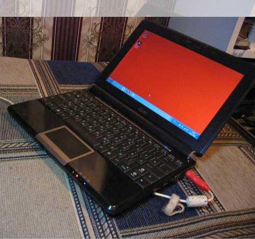Нетбук Asus