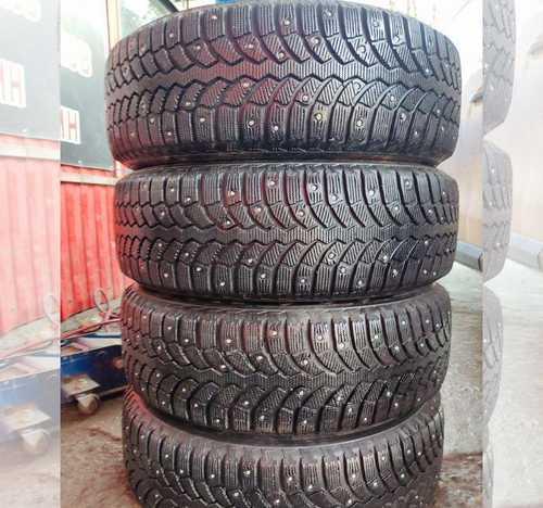 Bridgestone Blizzak Spike-01 225/65 R17