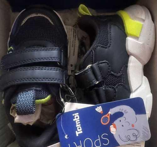 Новые кроссовки Tombi