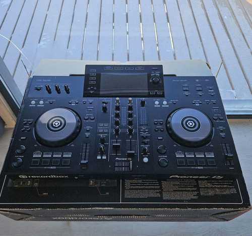 Dj контроллер pioneer XDJ - RR