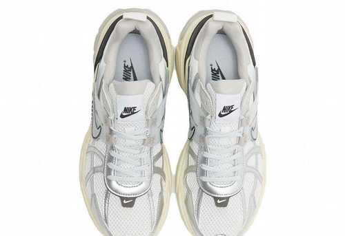 Кроссовки для бега Nike V2K Run