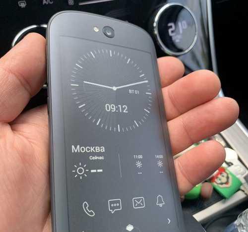 Yota YotaPhone 2, 2/32 ГБ