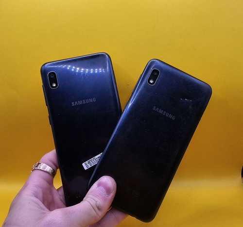 Samsung Galaxy A10, 2/32 ГБ