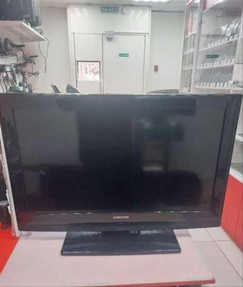 32" Телевизор Samsung le32b350f1w