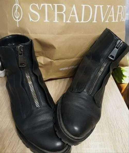 Кожаные женские ботинки Stradivarius