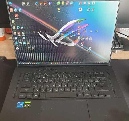 Asus ROG Zephyrus M16 (2022)