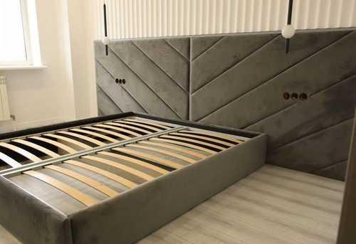 Кровать дизайнерская с мягкой стеновой панелью