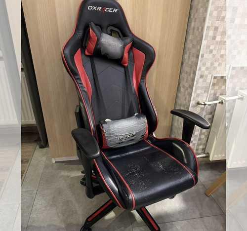 Компьютерное кресло dxracer formula