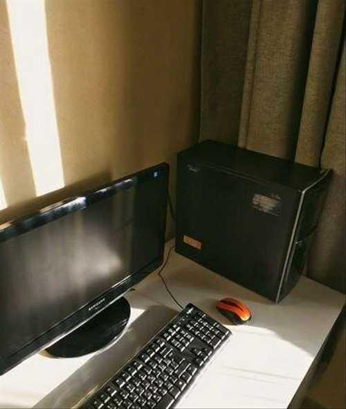 Компьютер, монитор, клавиатура, мышь
