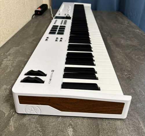 Arturia keylab essential 88