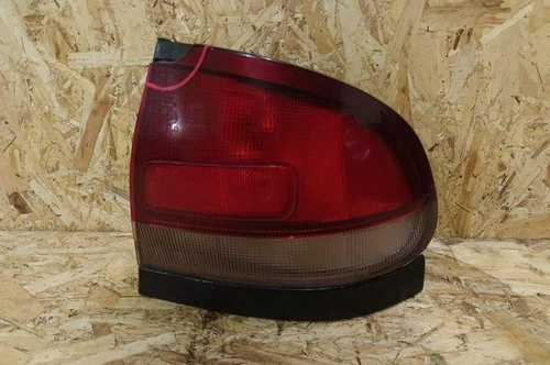 Фонарь задний правый Mazda 626 GE (1991—1997)