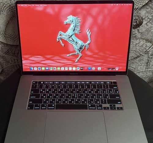 MacBook Pro 16 2TB i9 64GB 83 цикла 5500M 8GB
