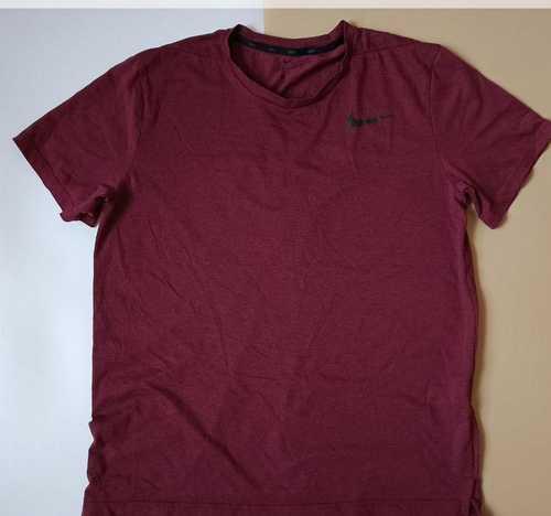 Мужская футболка Nike Dri-Fit L