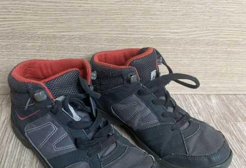 Кроссовки, ботинки туристические decathlon 34,5