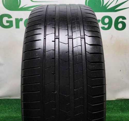 Pirelli P Zero PZ4 275/35 R21