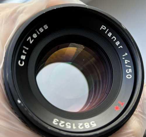 Carl Zeiss Planar T* 50mm f/1.4