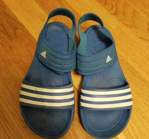 Сандалии шлепанцы детские Adidas 35 размер