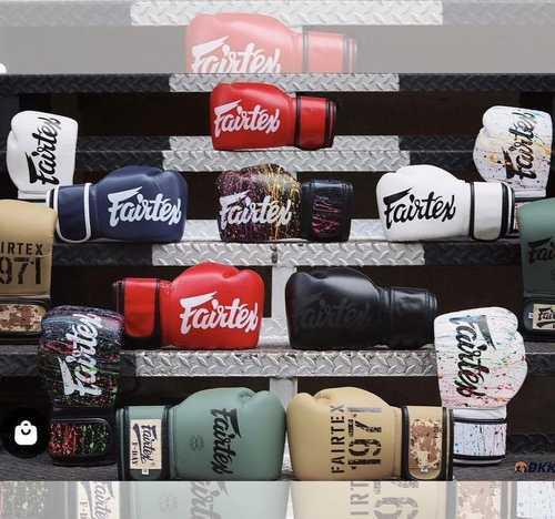 Боксерские перчатки Fairtex