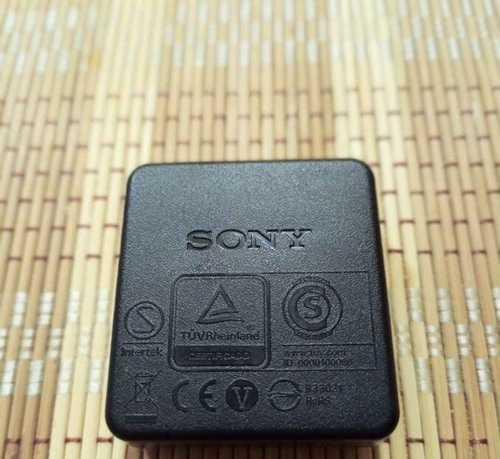 Зарядное устройство Sony AC-UB10C