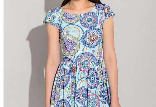 Платье летнее трикотажное разноцветное 44 размера